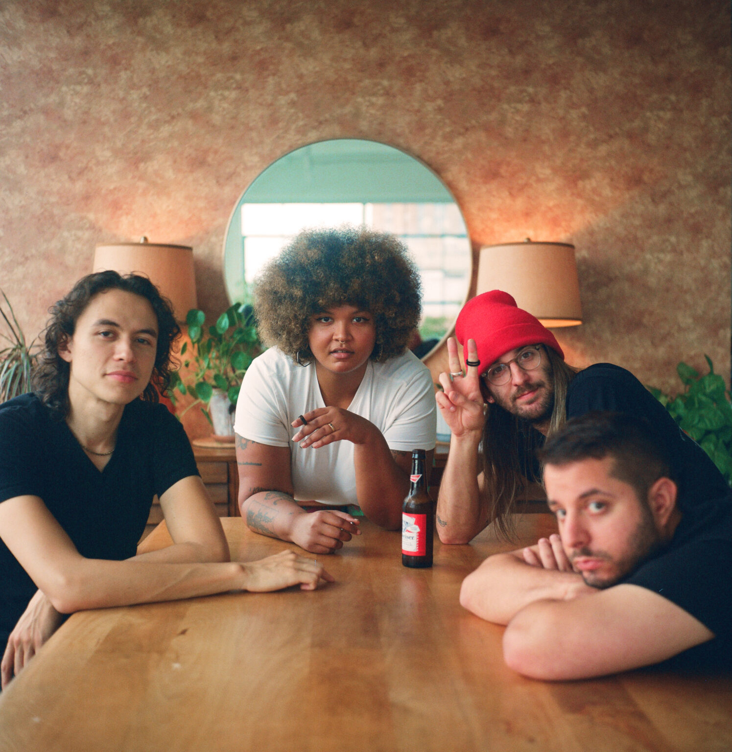 ARTIST SPOTLIGHT: Ren – AMPLIFY THE NOISE